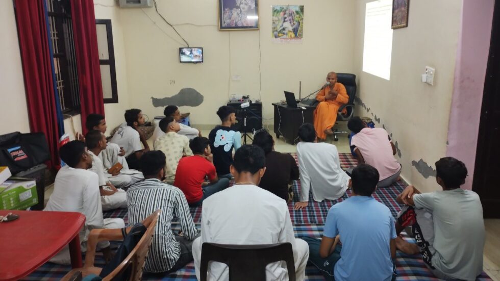 Online Bhagavad Gita Course - Discover Inner Peace & Wisdom